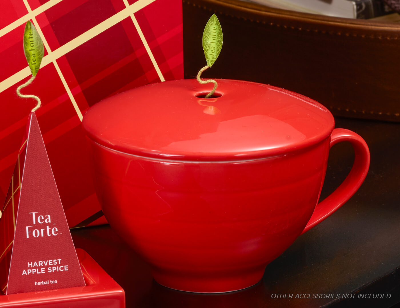Café Cup Ruby Red with Lid | Luxury Teaware and Accessories | Tea Forte