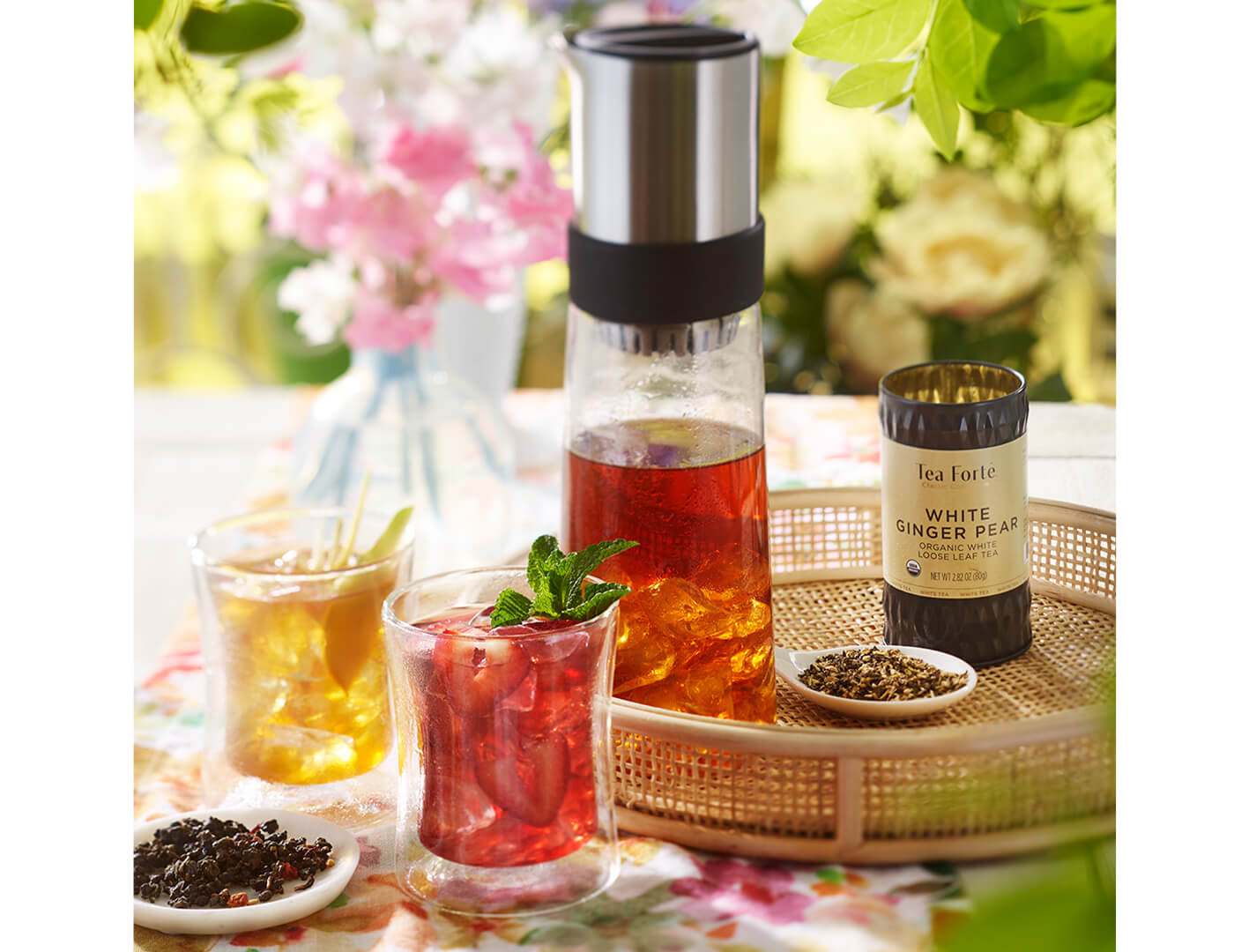 Tea Jay Iced Tea Maker 27 oz | Luxury Tea Accessories by Blomus | Tea Forte