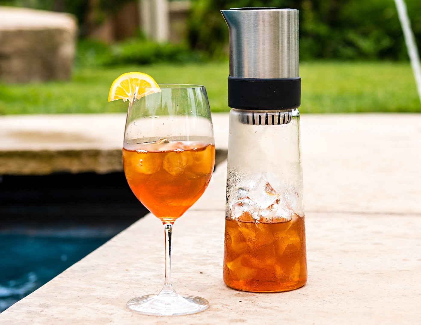 Tea Jay Iced Tea Maker 27 oz | Luxury Tea Accessories by Blomus | Tea Forte
